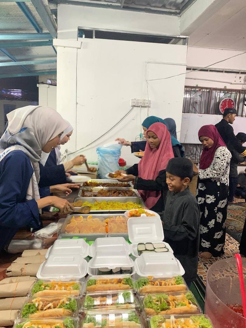 Iftar Program With Orphans – Intra International College