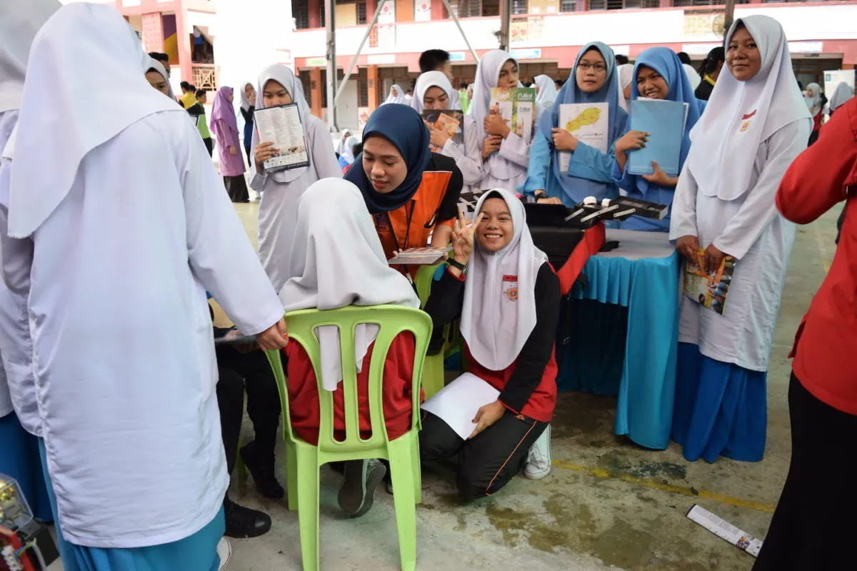 School Briefing SMK Bandar Tasik Kesuma – Intra International College