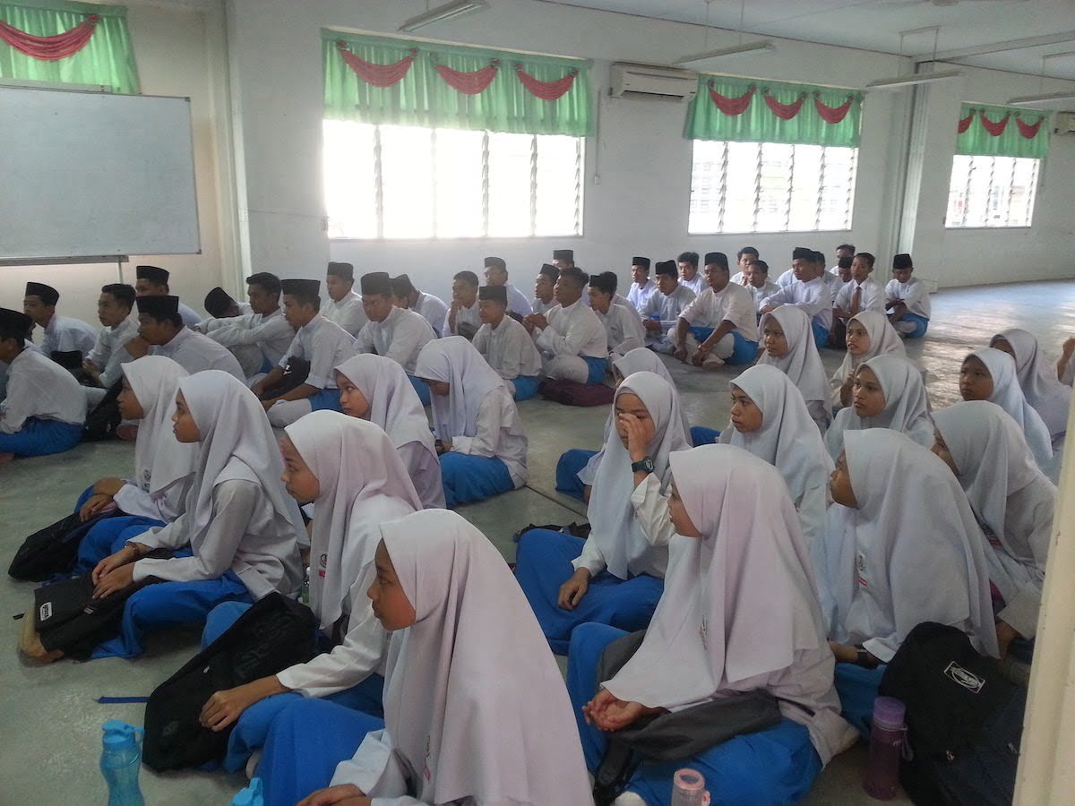 School Briefing SMK Bukit Kuching Tengah – Intra International College