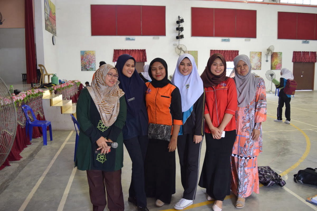 School Briefing SMK Putra Perdana – Intra International College